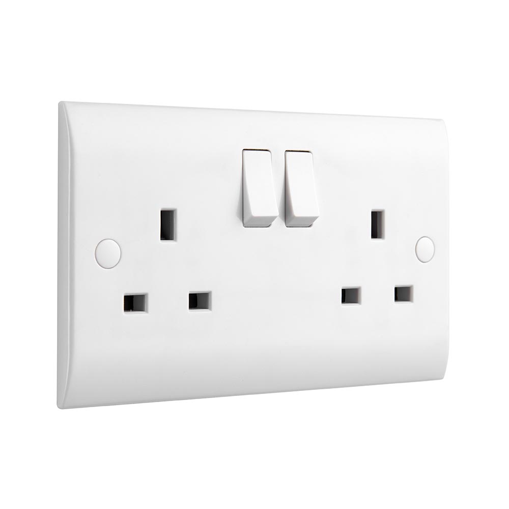 Curved Edge 13A 2G DP Switched Socket