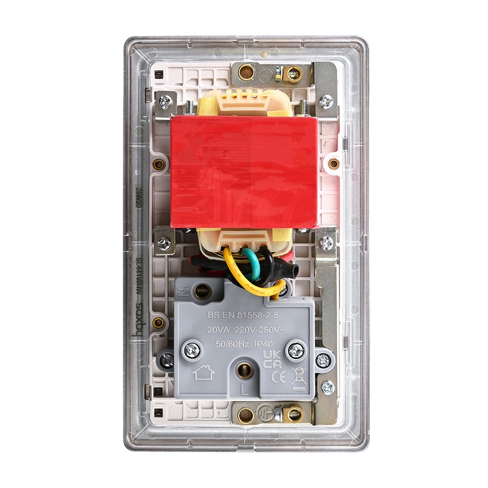 Screwless Dual Voltage Shaver Socket - Matt White With White Insert